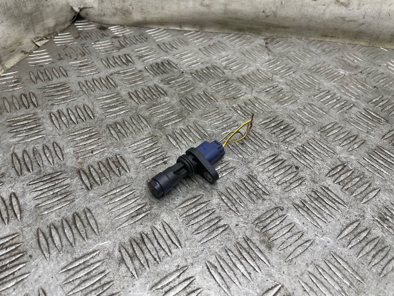 Датчик положения коленвала Honda CR-V 2008 3 RE K24 37500PNB003 купить ...
